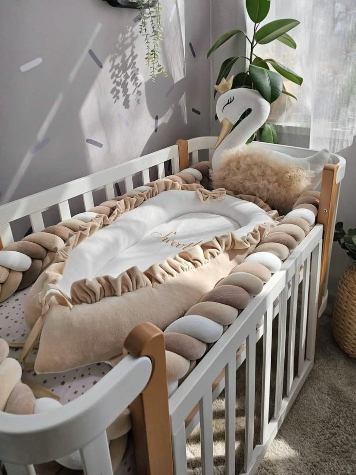 Baby Bedding Set - Braided Décor & Princess Swan | KariStudio