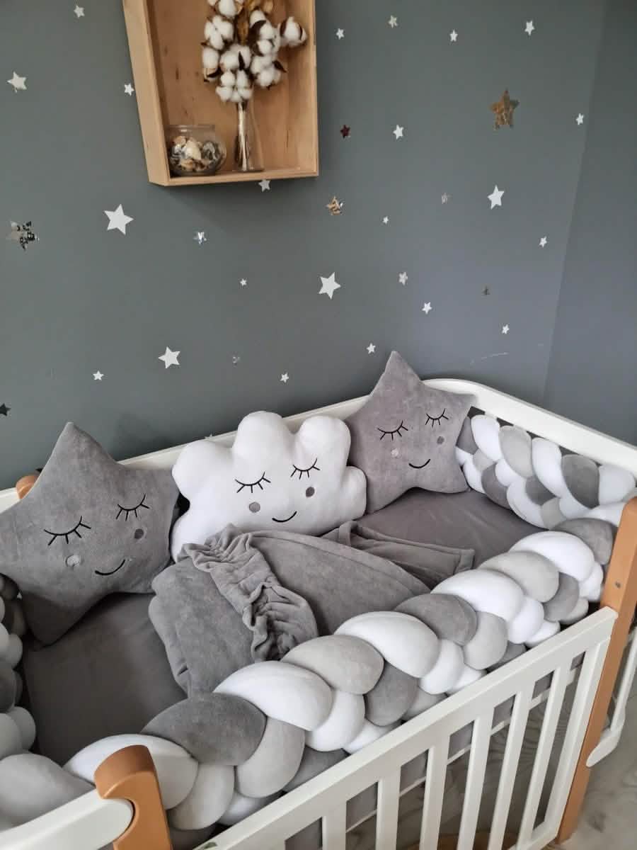 Personalized cot bumper set gray cappuccino for boys – KariStudio