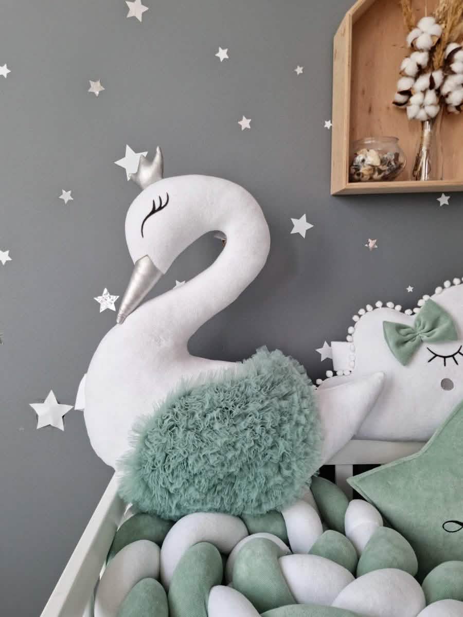Princess Pillow swan Light blush, side crib pillow